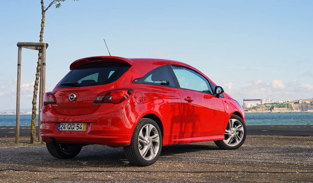 Opel Corsa GT 1.0 Turbo - O regresso de um clássico - MotorMais