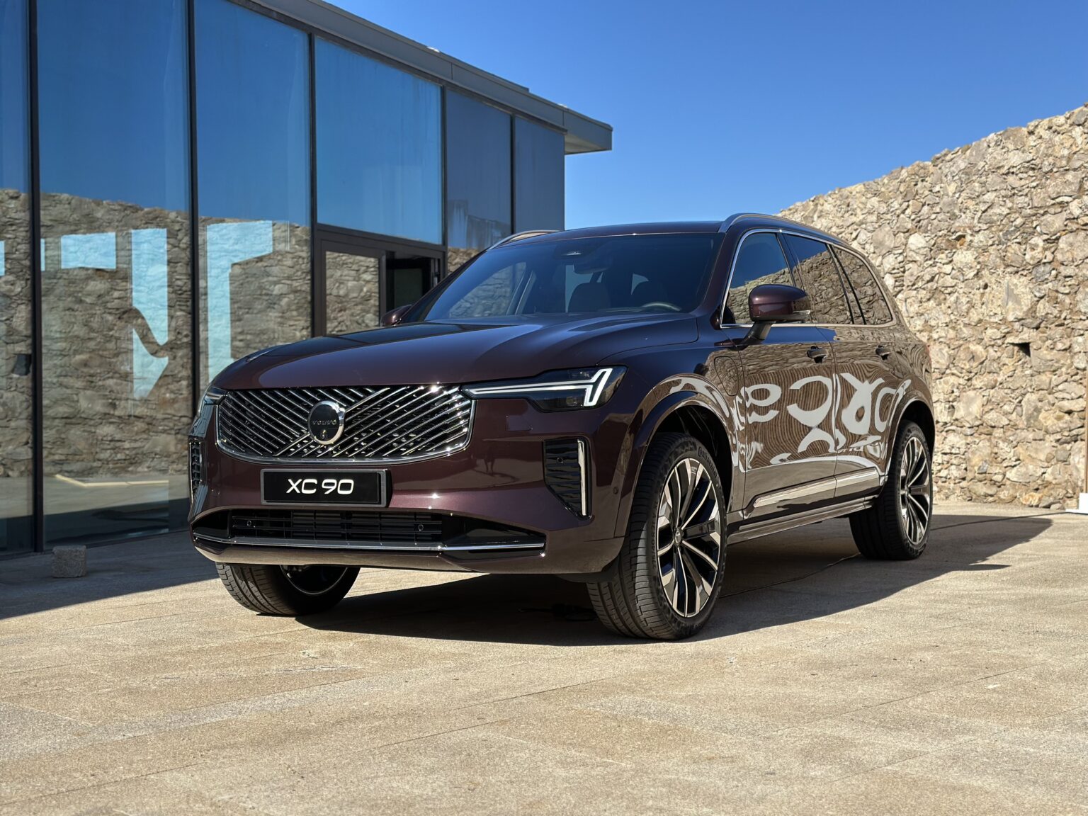 Volvo EX90 100% eléctrico e XC90 híbrido oficialmente apresentados em ...